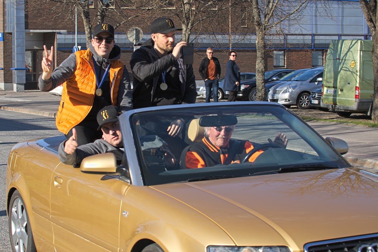 Risto-Matti Rousku jatkaa Karhubasketin valmennuksessa - Karhu Basket